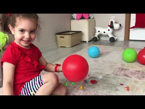 RENKLİ SÜRPRİZ BALON PATLATMA OYUNU OYNUYORUZ / BALONLARDAN NE ÇIKACAK?