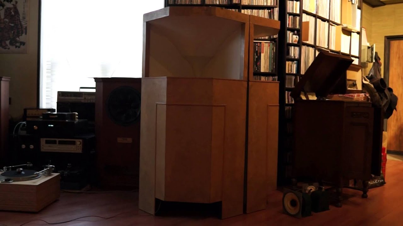 Voigt domestic corner horn-3 - YouTube