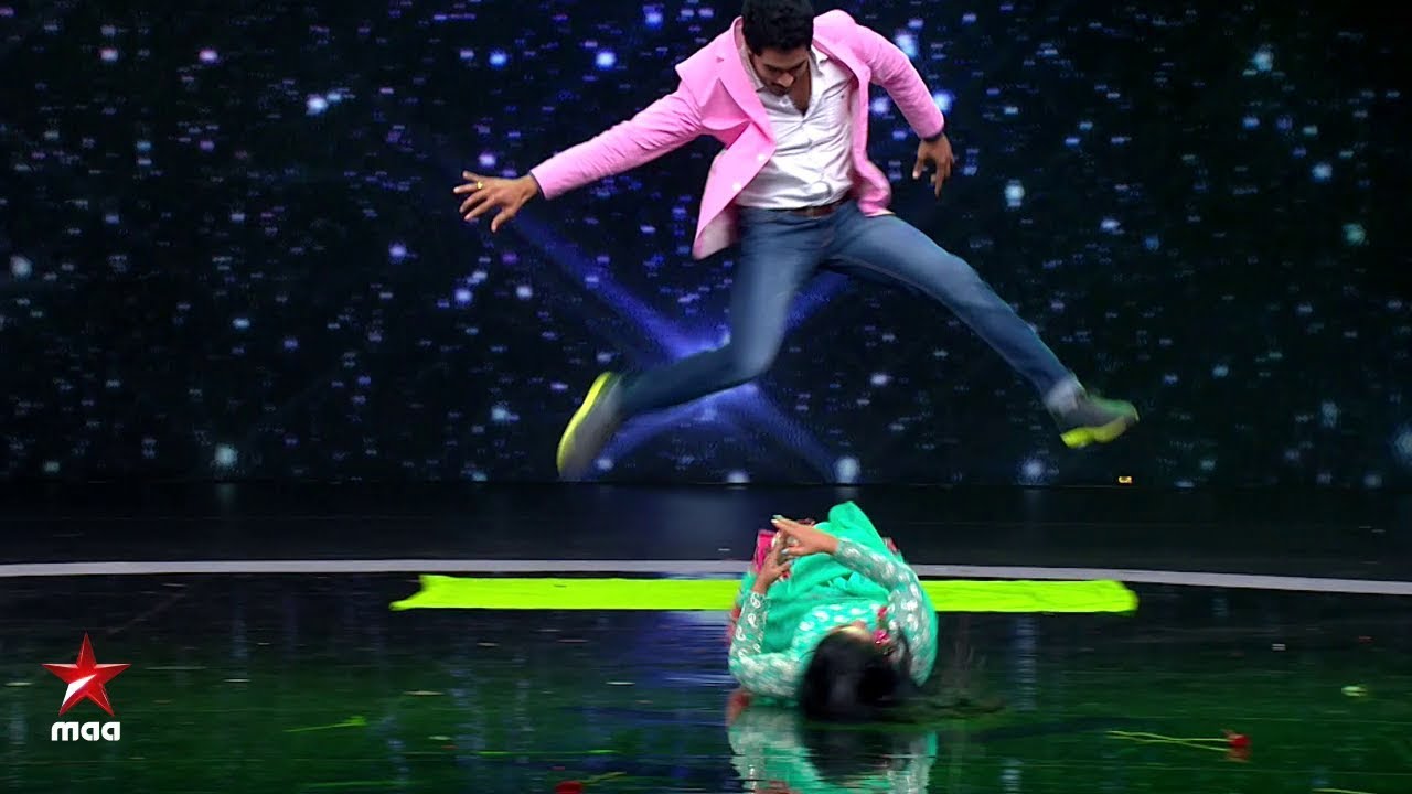 Sensational Reverse Dance Act,1st time on Telugu TV in #NeethoneDance ...
