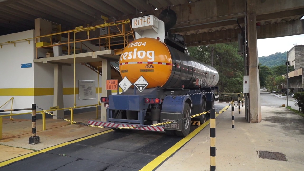 Chlorine stationary tanks for large water treatment plants - YouTube