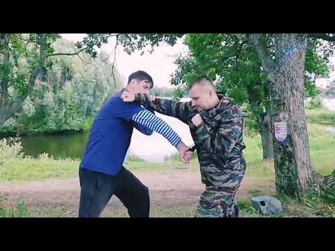 Техника работы керамбитом.