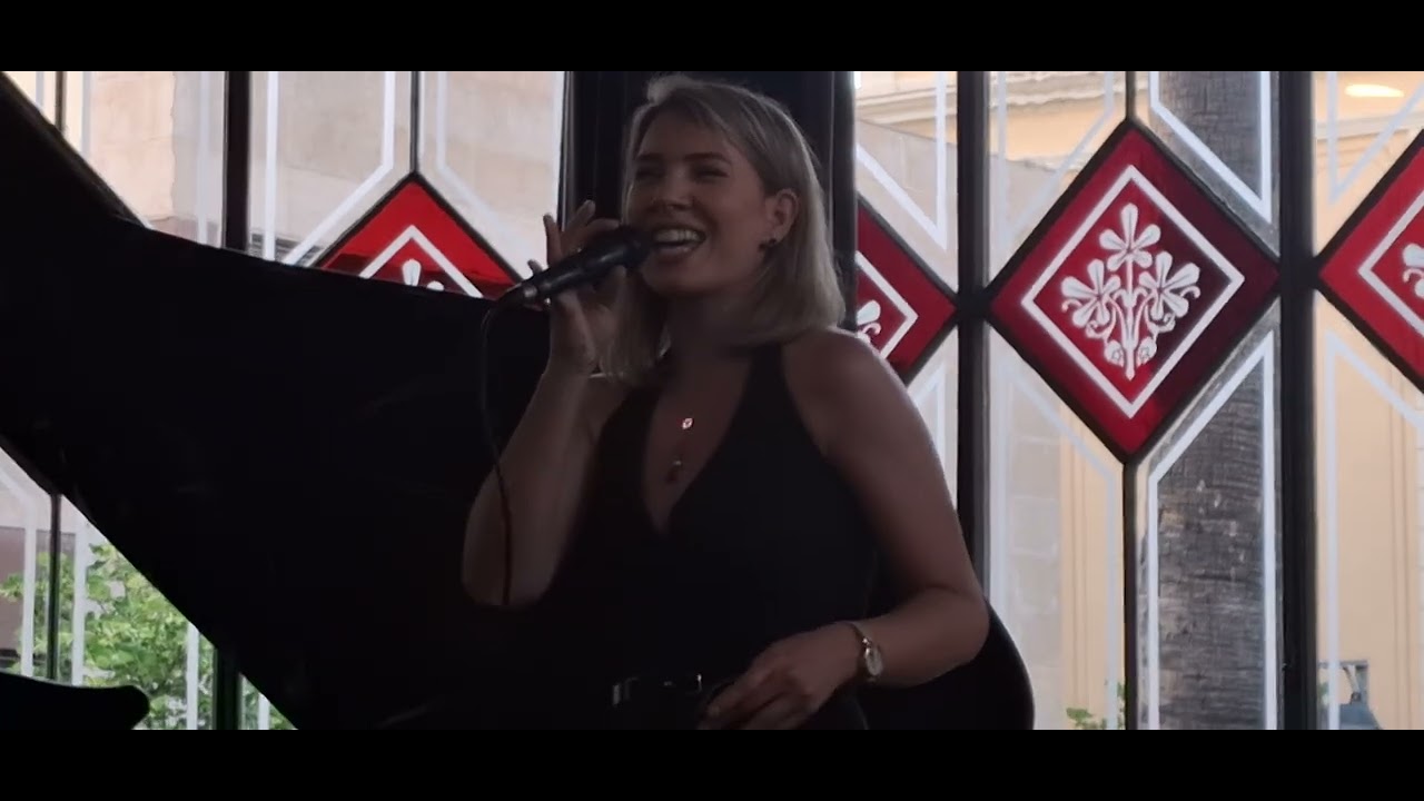 Giovanni Ghizzani, & Ivette at Centre Cívic CAN DEU - BCN - YouTube