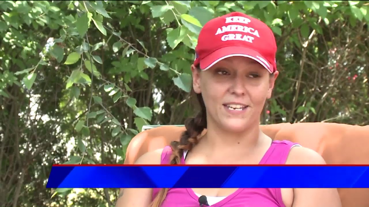 Couple pays tribute to Trump in MAGA themed wedding - YouTube