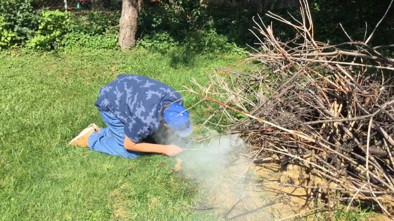 How to start a fire like a Boy Scout - YouTube