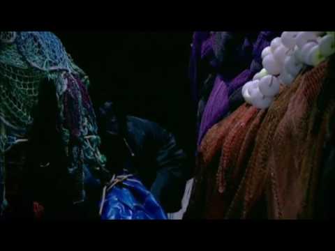 Arka Sokaklar - Ekip, Mesut'u Levent'in Elinden Kurtarıyor! 243. Bölüm