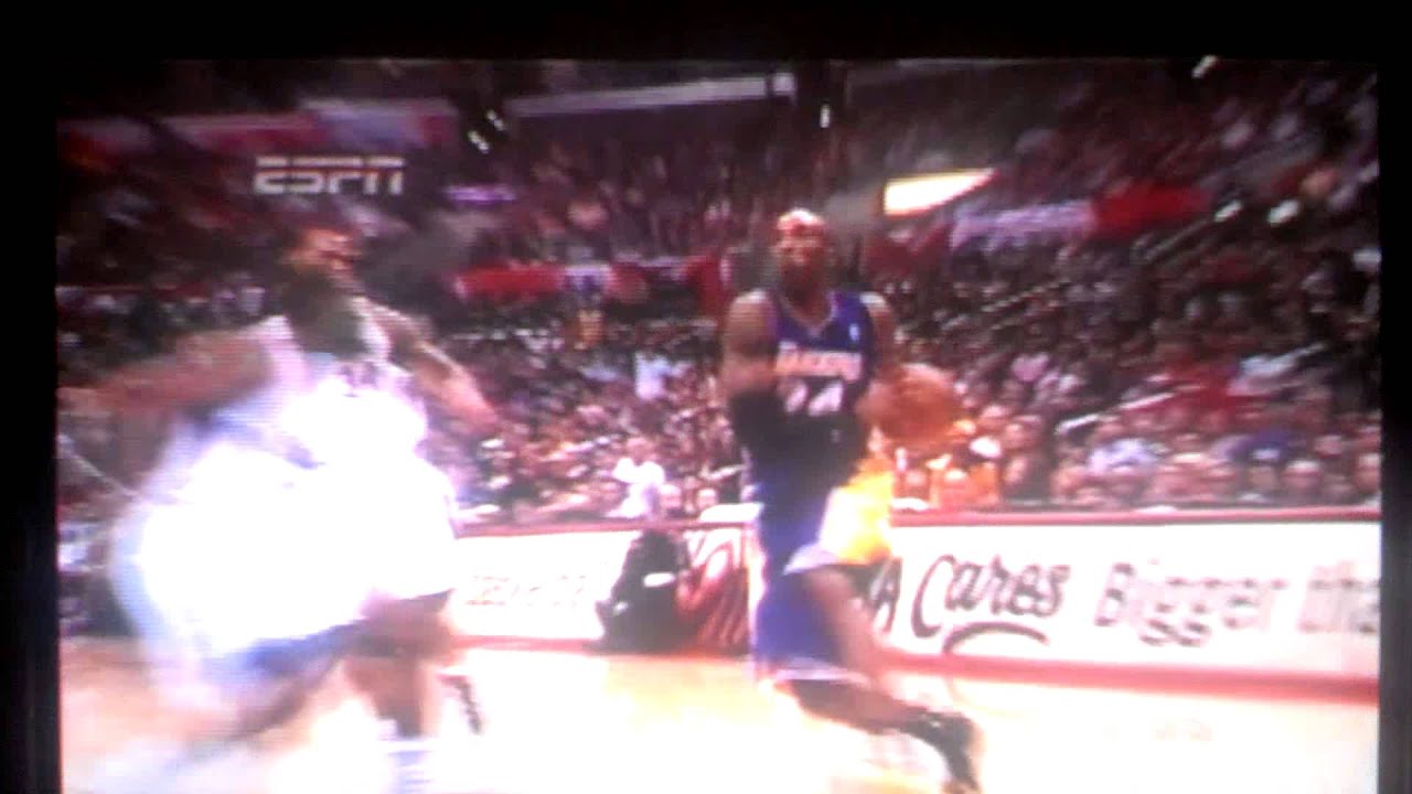 Kobe dunks on CP3! - YouTube