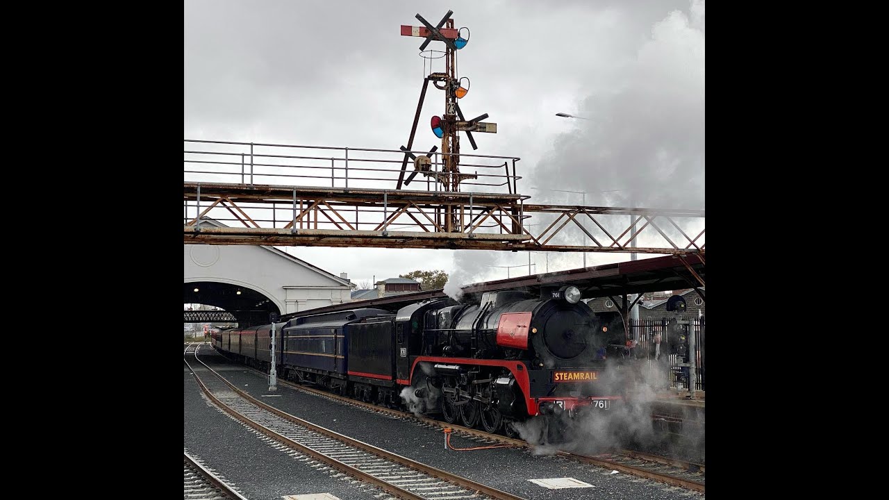 Eureka express returns from Ballarat 22/7/23 - YouTube