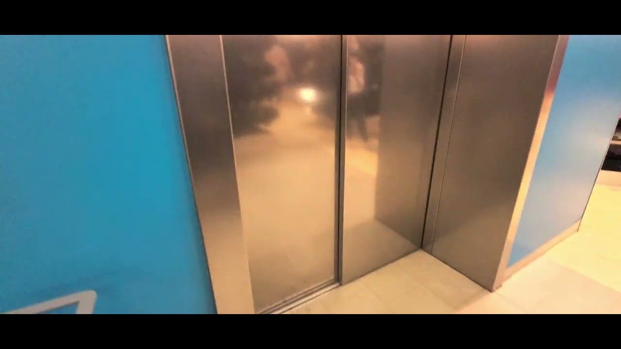 2006 Otis Gen2 Lift @ Primark in Nottingham - YouTube