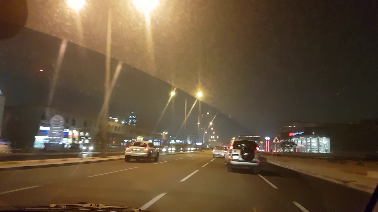 Doha ..Speeding on a motorway - YouTube