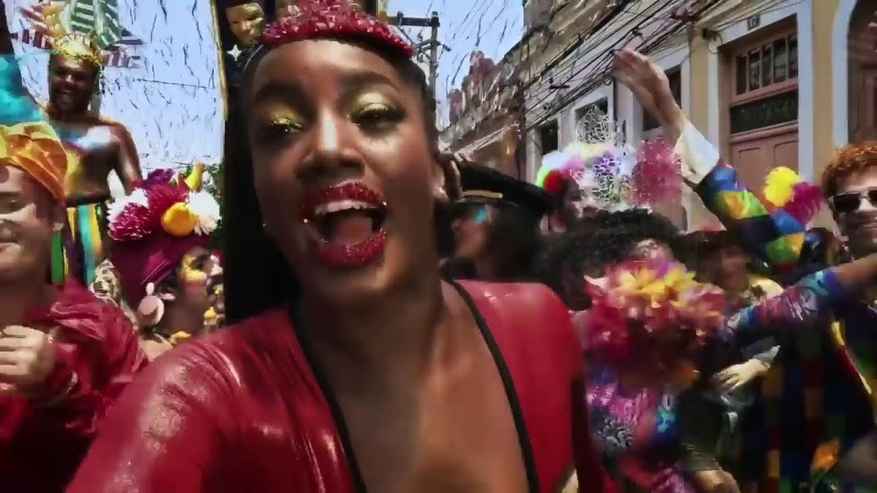 Iza ft Moraes Moreira - Eu Sou O Carnaval (Video clip stéréo HD) - YouTube