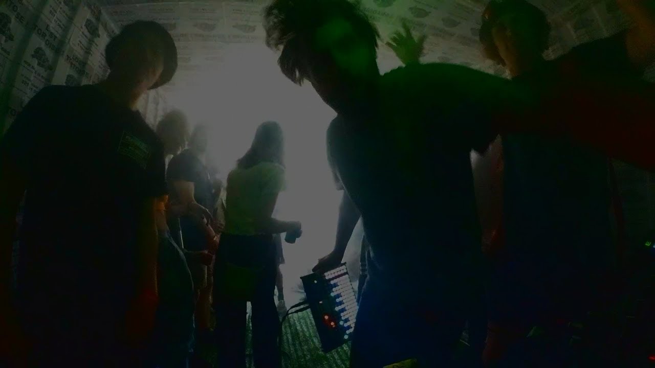 Ian Jorg - Live hardware performance on a Deluge, at Carlucci Land ...