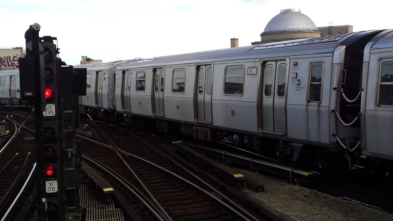 MTA Subway: R160 M Train At Myrtle Av-Broadway - YouTube