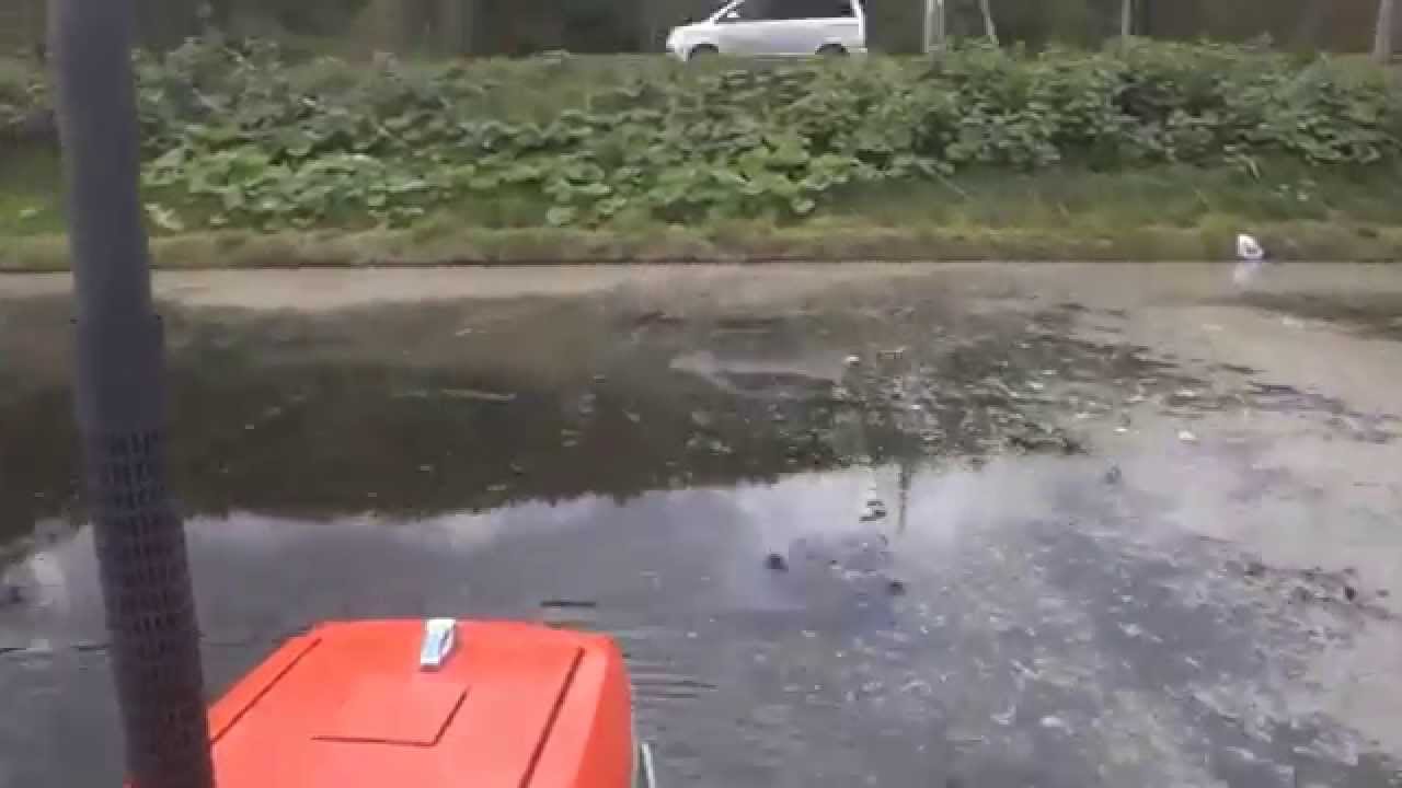 Flattened of paddy field 田んぼ代掻 - YouTube