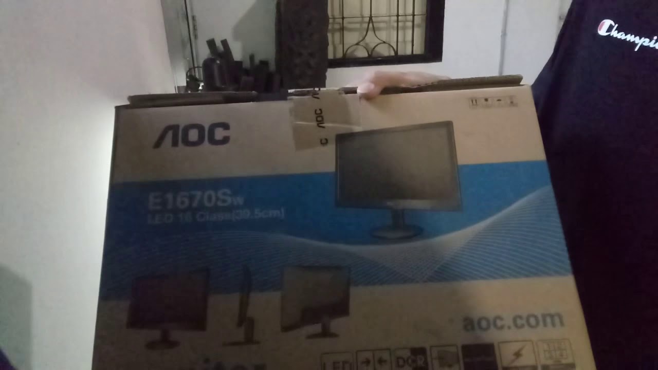 Unboxing monitor aoc 16 in e1670sw - YouTube