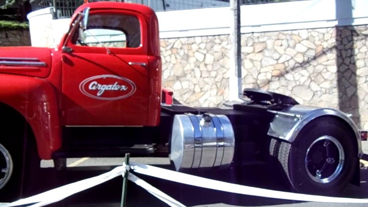 1951 Ford F8 Big Job no XVI Encontro Paulista de Autos Antigos - YouTube
