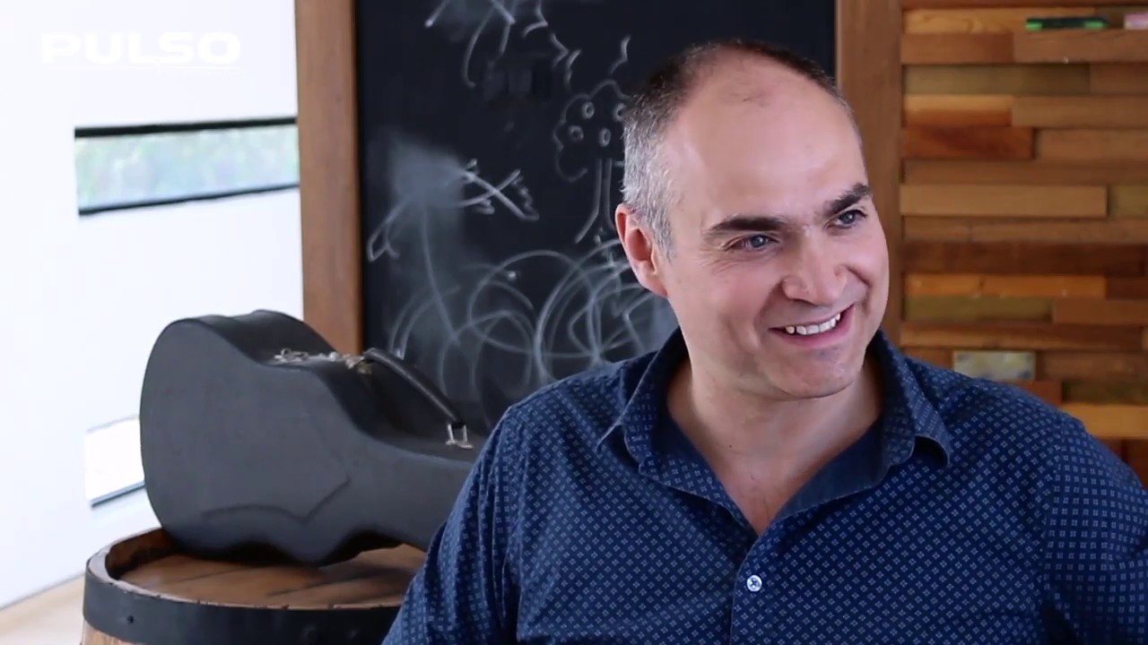 Agente virtual: una herramienta del personal humano - YouTube