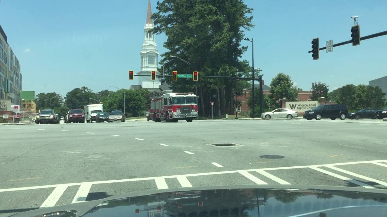 Atlanta Fire Rescue Engine 3 Responding - YouTube