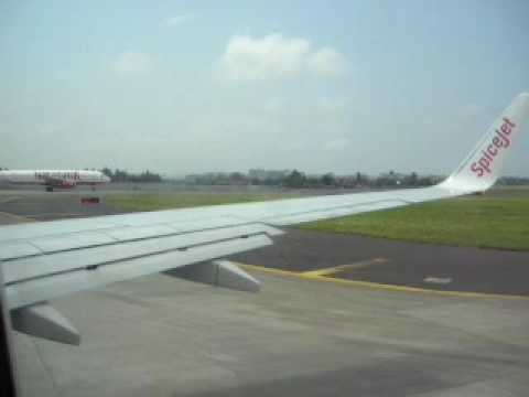 Take-off from Mumbai CST airport (BOM) - YouTube