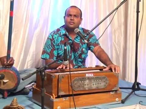 Fiji Tambura Bhajan - YouTube