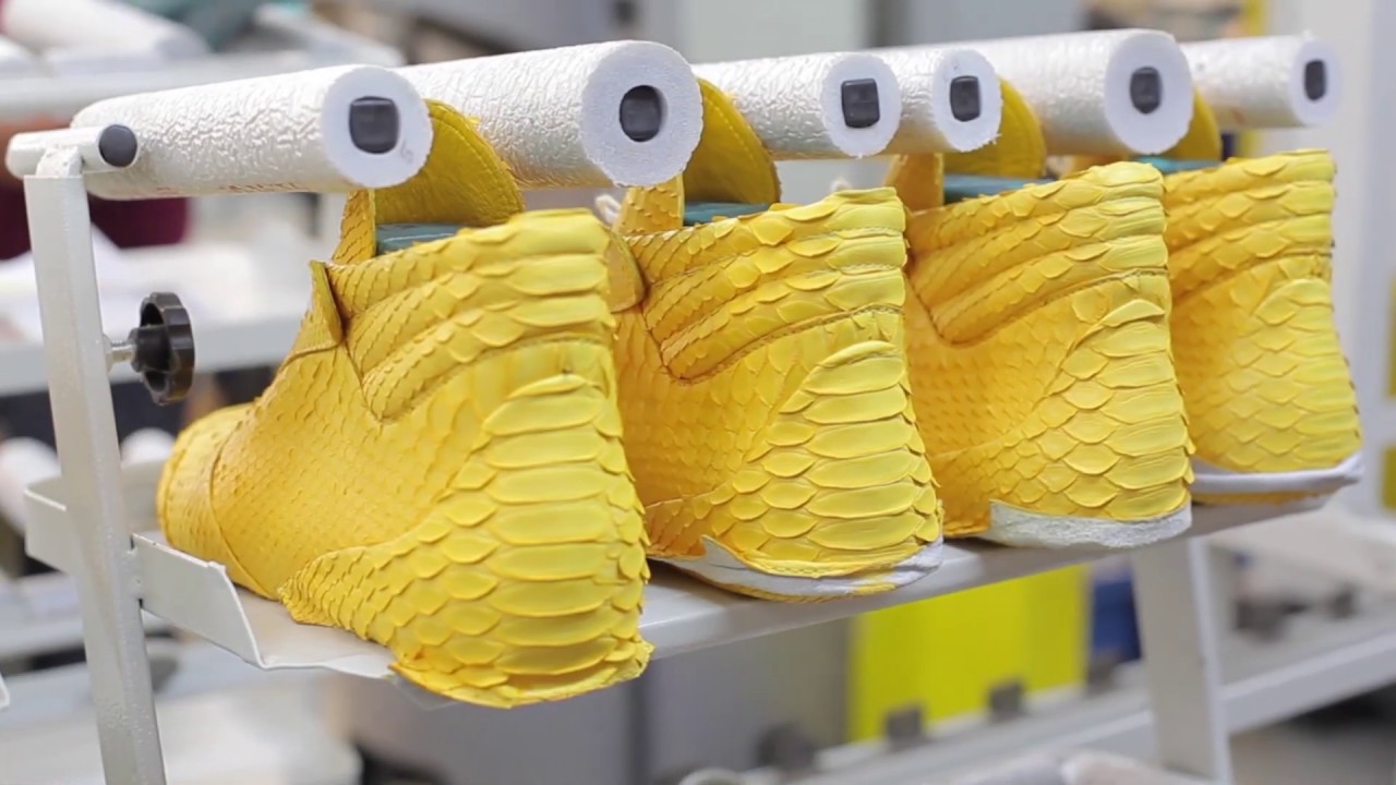 MAKING OF John Geiger Co. Shoes - YouTube