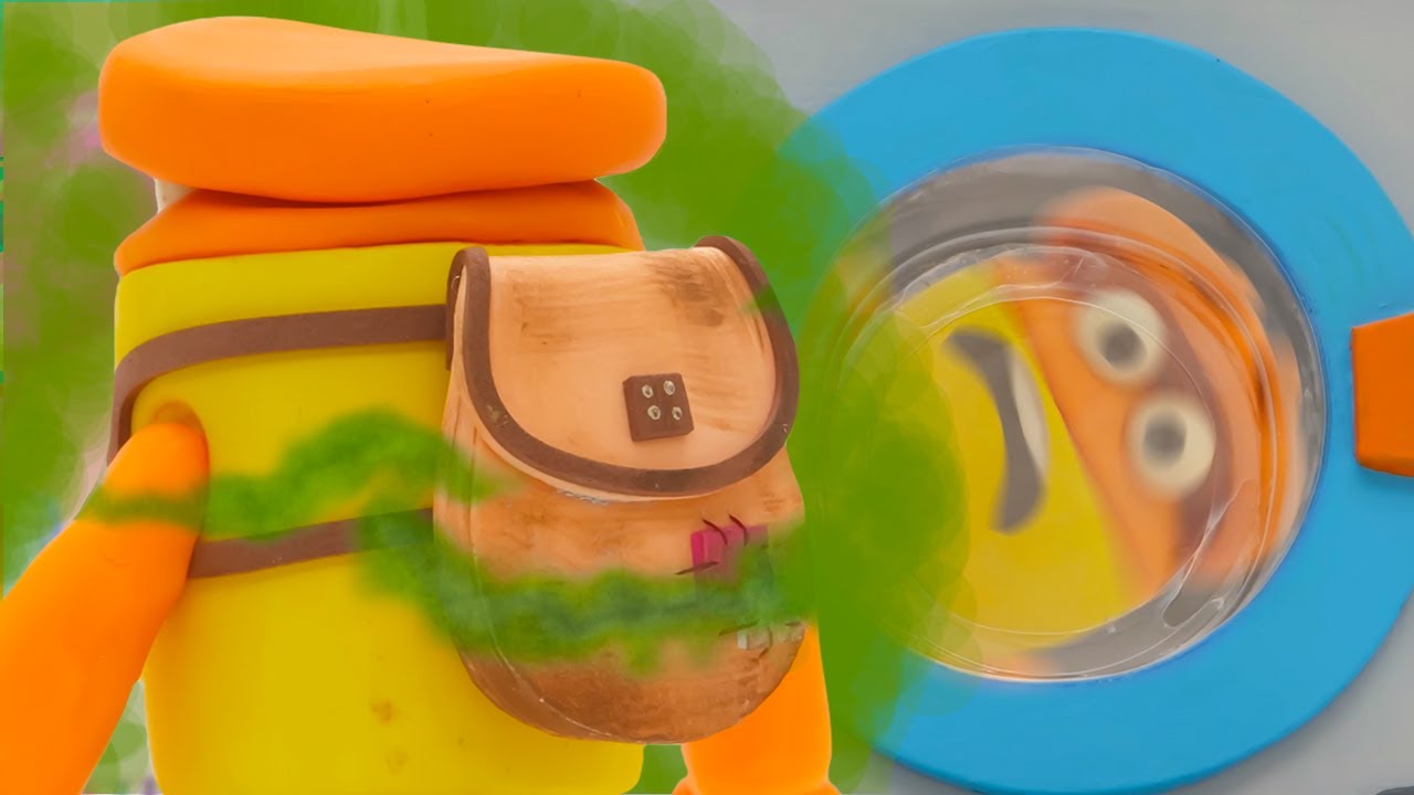 FIRST DAY OF SCHOOL 📆 The Smelly Backpack 🦠 Fun Kids Cartoon | The Play ...