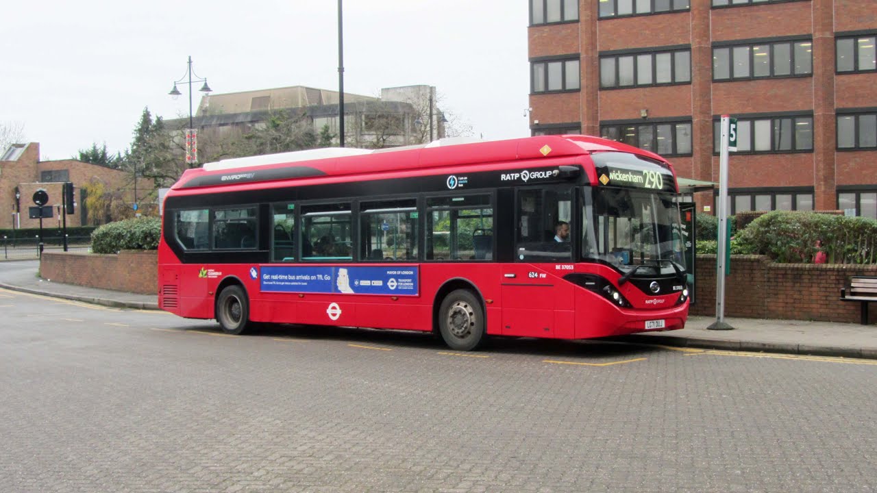 Electric Buses On London Bus Route 290, Staines - Twickenham. - YouTube