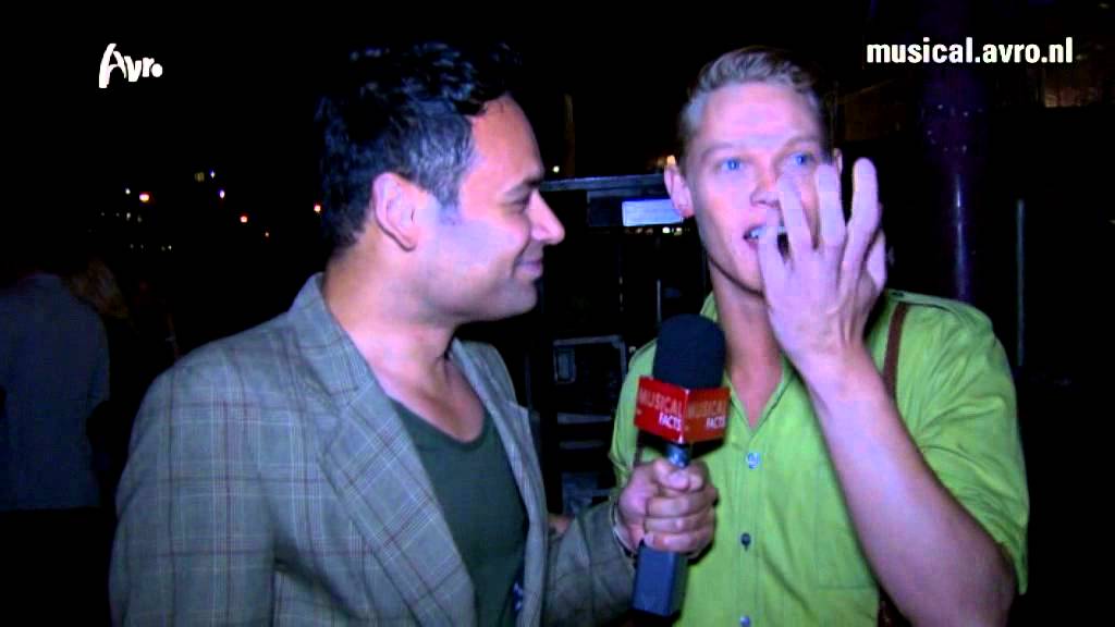 Musical Sing-a-Long 2012 Backstage - De Show - YouTube