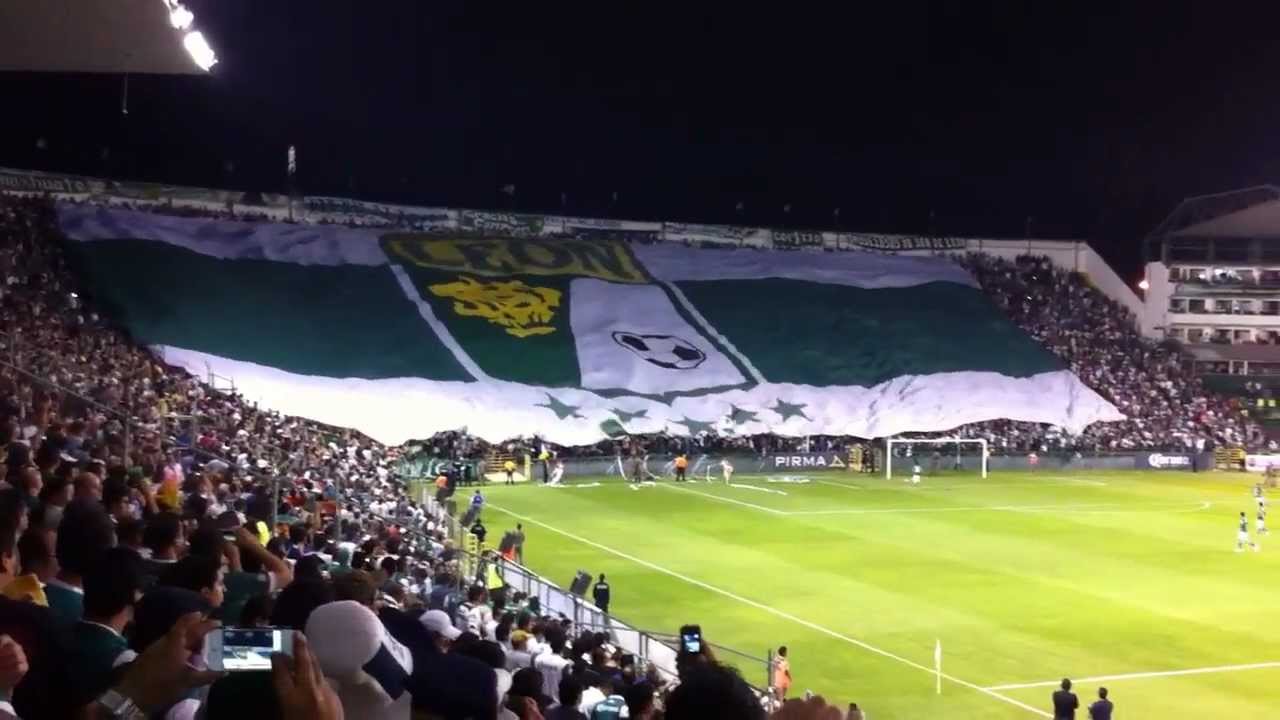 Mega Bandera Final Copa Banorte Estadio Leon - YouTube