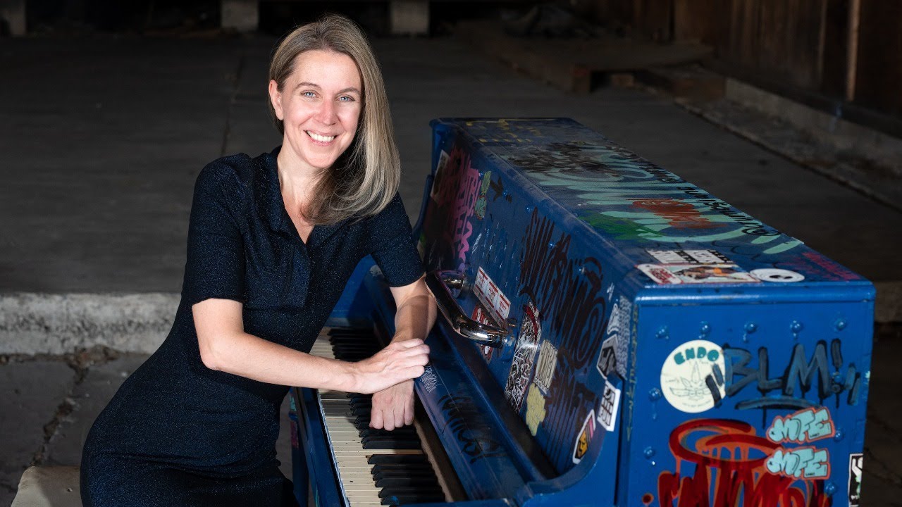 Jessica Smucker's "Wednesday Night Live From the Closet" Livestream ...