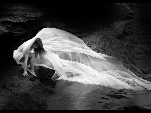 GIANNA CARRANO SUNE' - BLACK VENUS