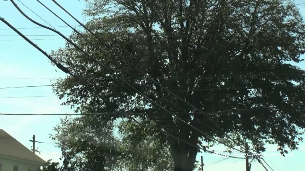 Despicable me 2 minion blimp - YouTube