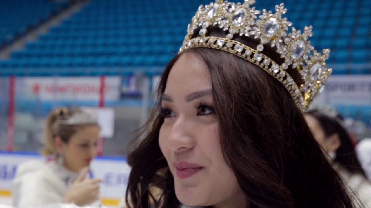 Хоккеисты "Барыса" выбрали "Miss Ice" - YouTube