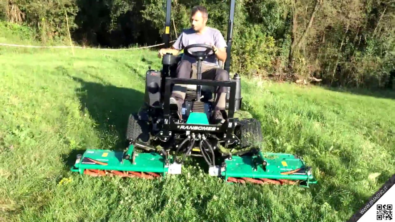 RANSOMES HIGHWAY 3 - Tripla elicoidale - Prova in campo - YouTube