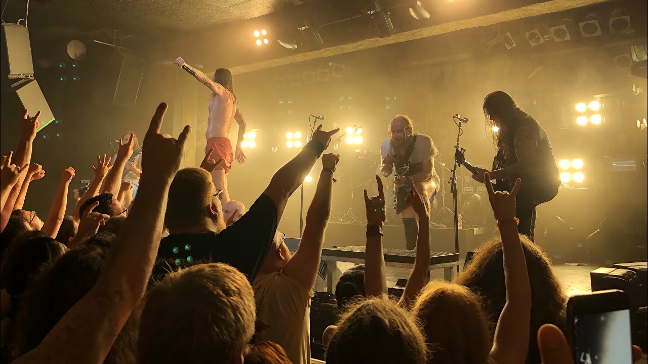 Heaven Shall Burn - Valhalla (Live) - YouTube