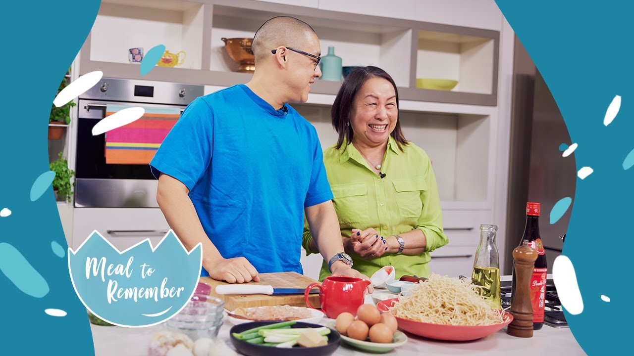 Dan Hong's Egg Noodle Chow Mein with King Prawns and Egg Drop Sauce ...