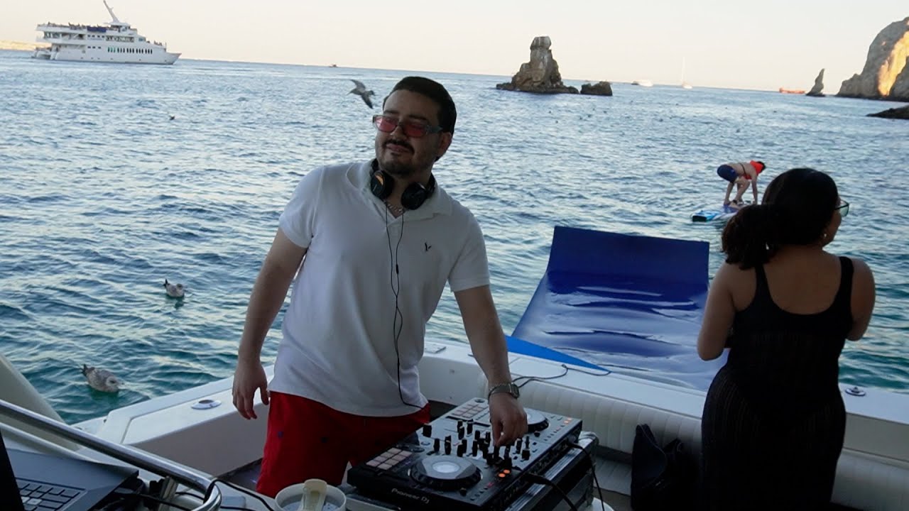 Cabos TechHouse Yatch Set / Exclusive Sets / DJ Manuel M - YouTube