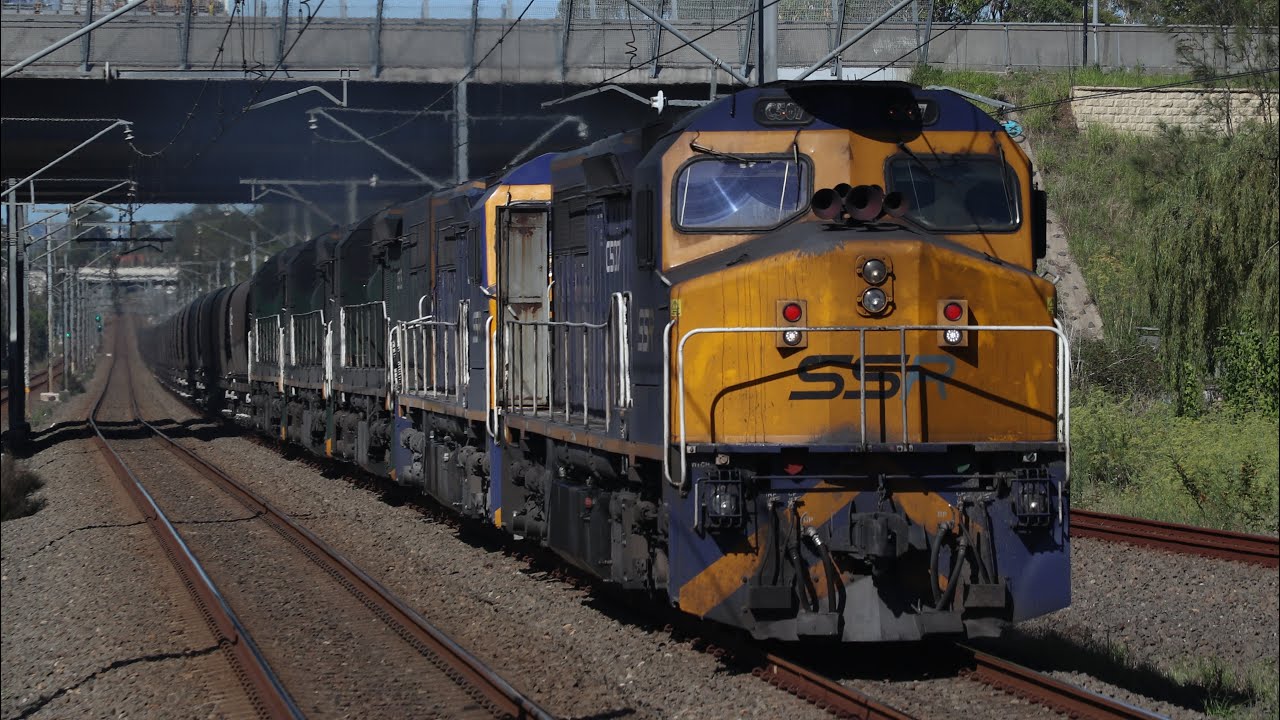 Quintuple SSR C Classes on a coal run through Rooty Hill - BMT Blue ...