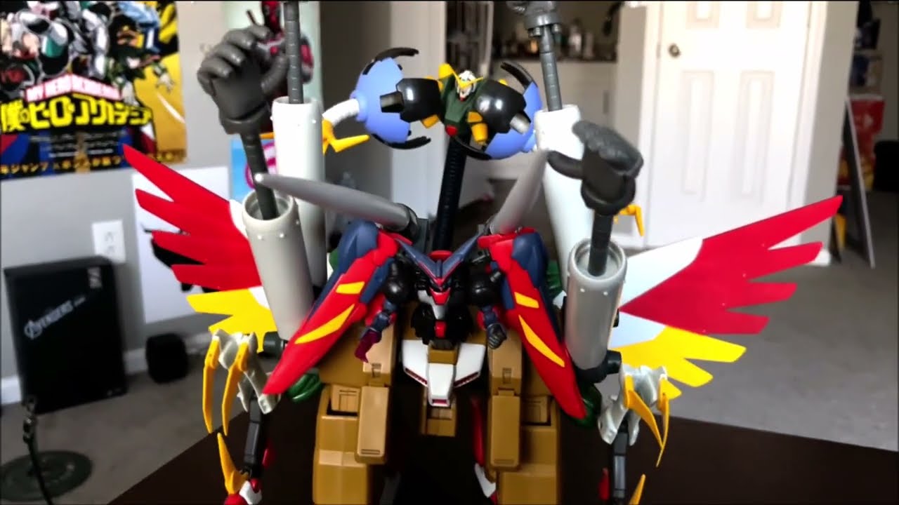 Grand Master Gundam Figure