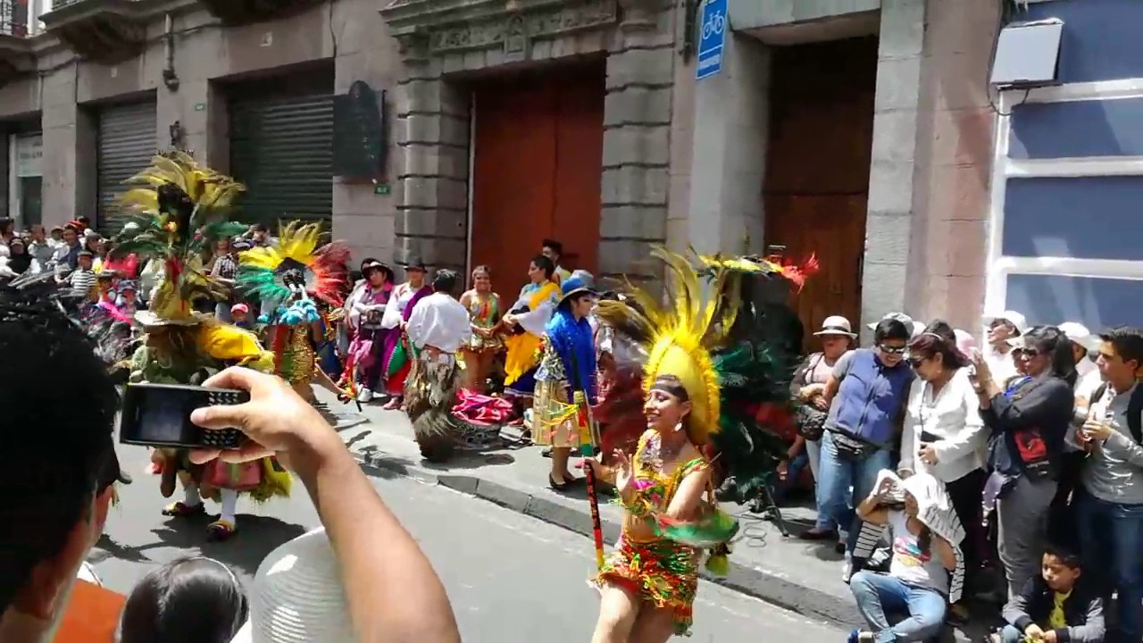 Native dance and dresses. Quito - Ecuador. - YouTube