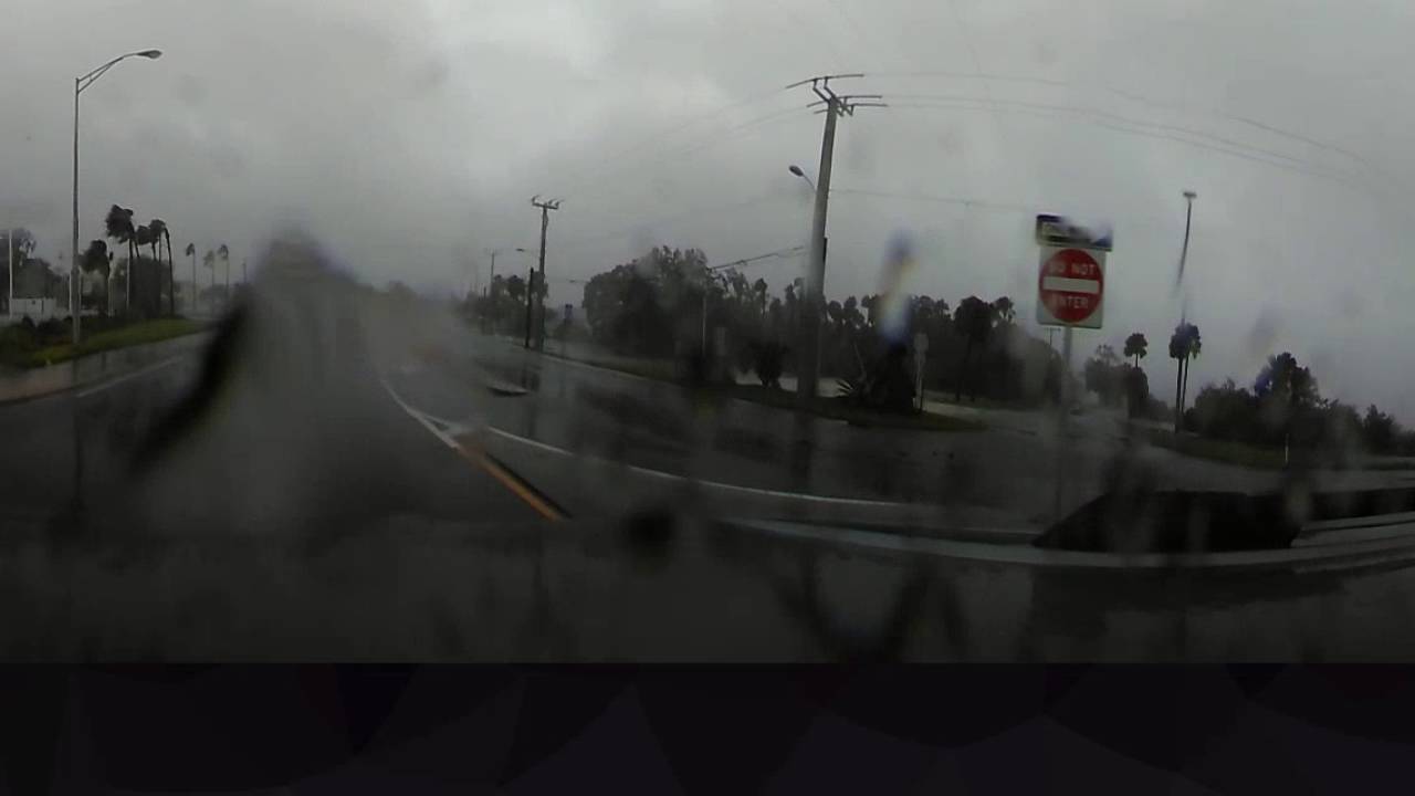 INTENSE 360 degree video in Hurricane Matthew eye wall, Daytona Beach ...
