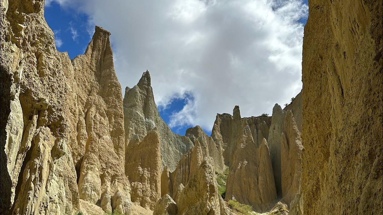 Walk to Clay Cliffs in Omarama, New Zealand - YouTube