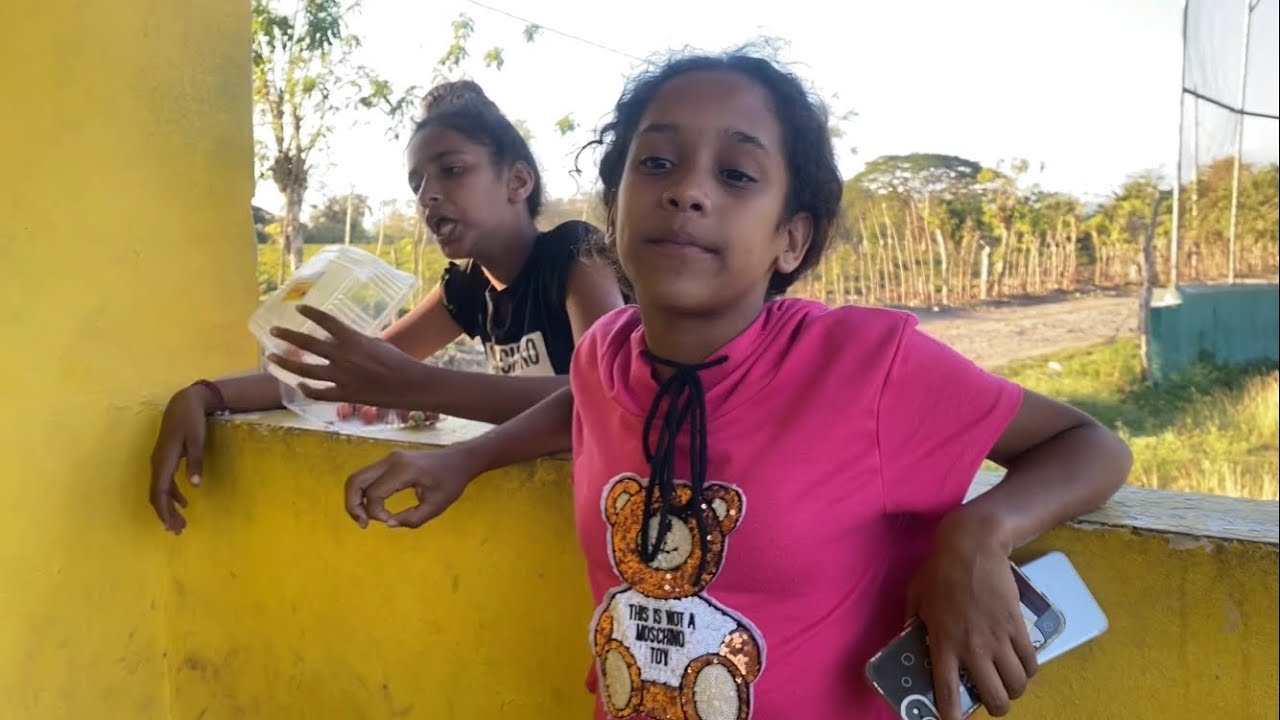 La niña Y La Cerezas 🍒 humor dominicano 😂 @dariannyflow y perla ...