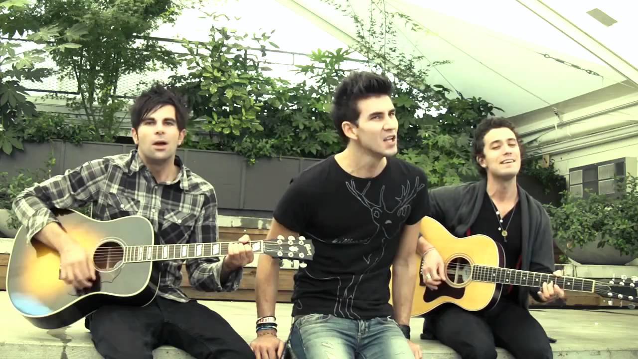 Runner Runner perform So Obvious - YouTube