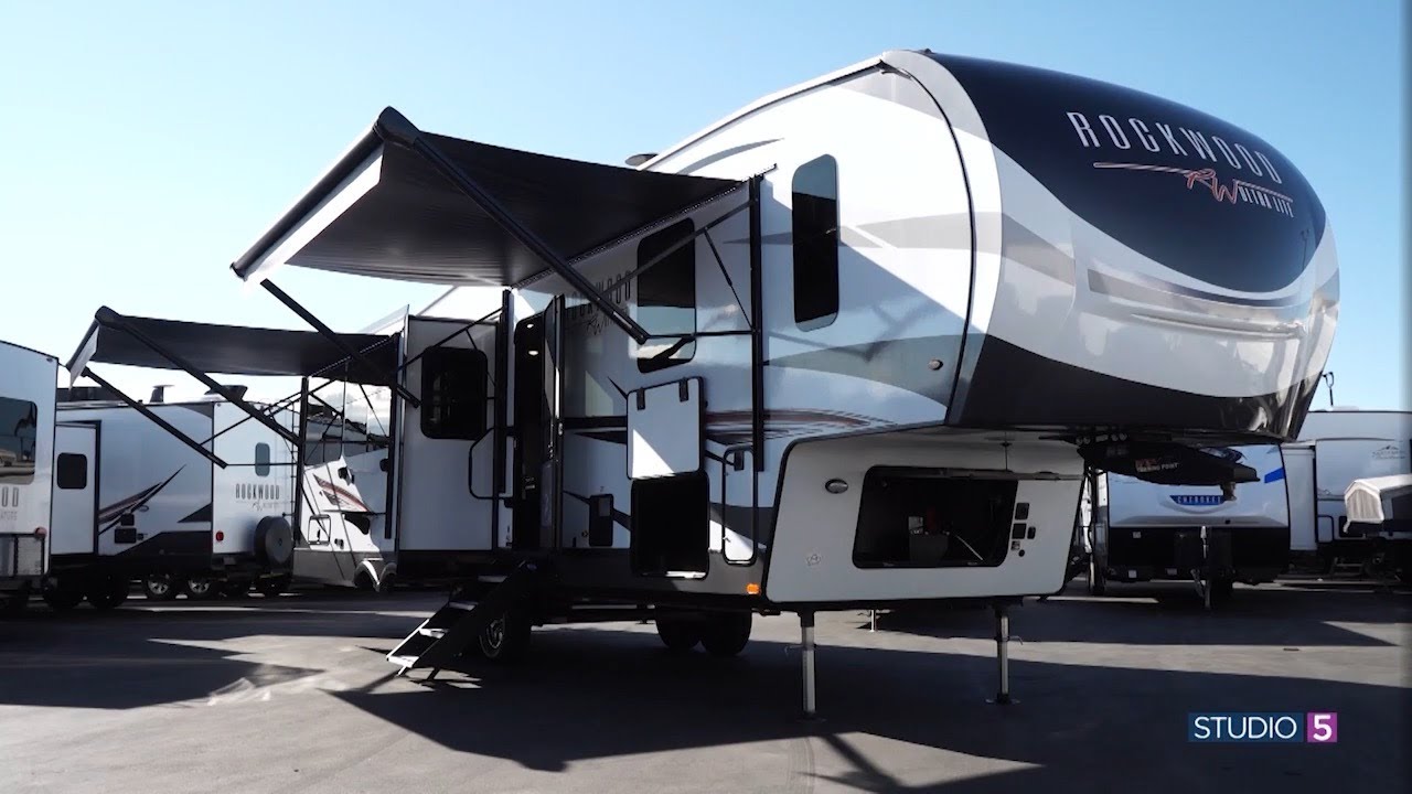 Parris RV with Studio 5 in the all new 2022 Rockwood Ultra Lite 2887MB ...