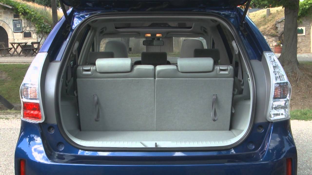 Toyota Prius Plus - YouTube