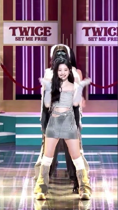 The expression change of Dahyun 🥹 | #twice #dahyun #momo #mina #twiceedit - YouTube