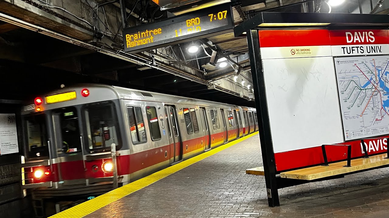 MBTA Red Line 01800s Action at Davis Station - YouTube