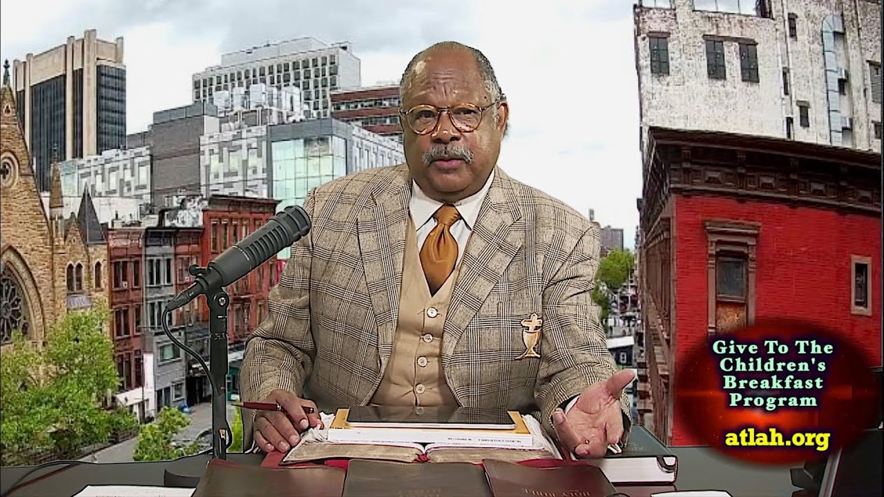 Dr. Manning's Brilliant Plan To Catch The Mass Killer - YouTube