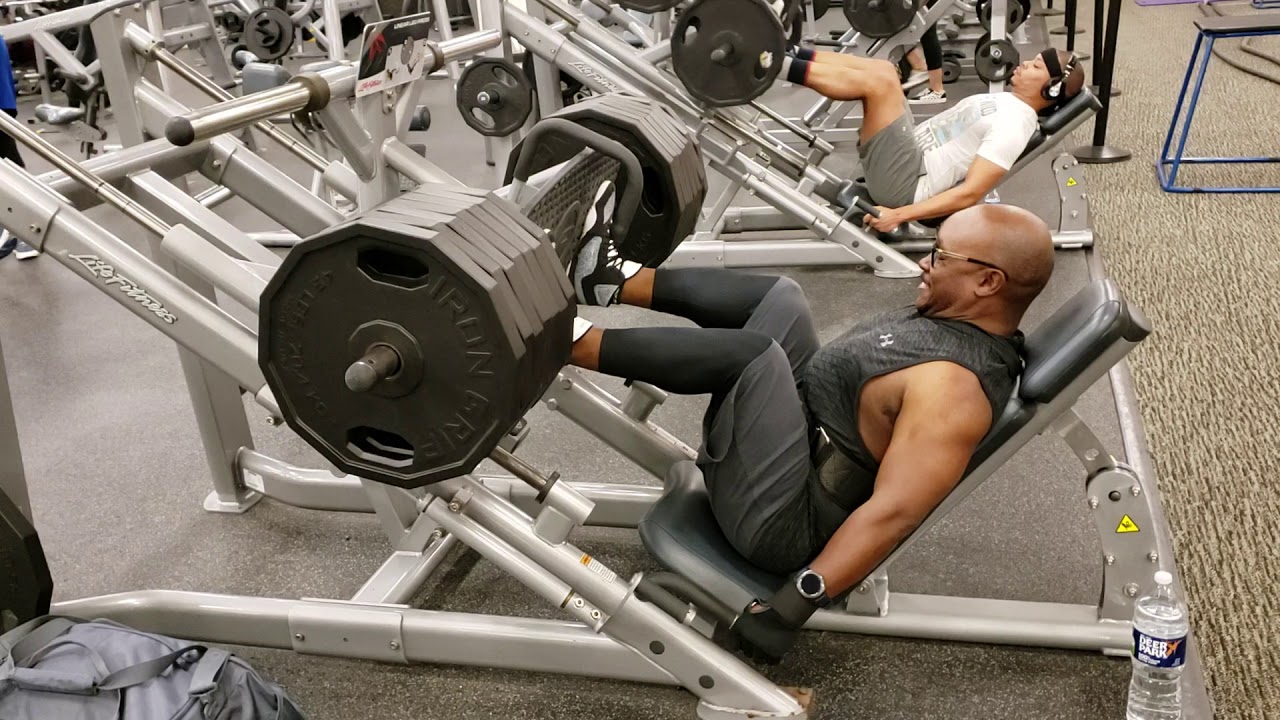 Me putting in some leg work - YouTube