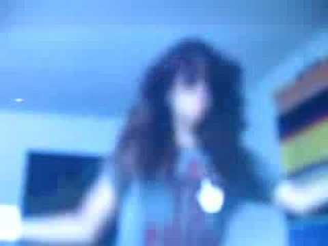 Stevie Ryan dancing to Matthew Lush's new song